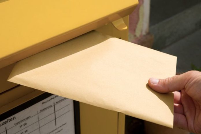 Quanto costa raccomandata alle Poste | 5 prezzi differenti